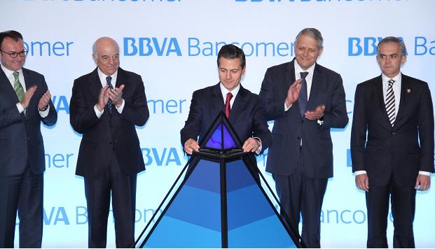 Inauguran la Torre BBVA Bancomer en la Ciudad de México. Top Management